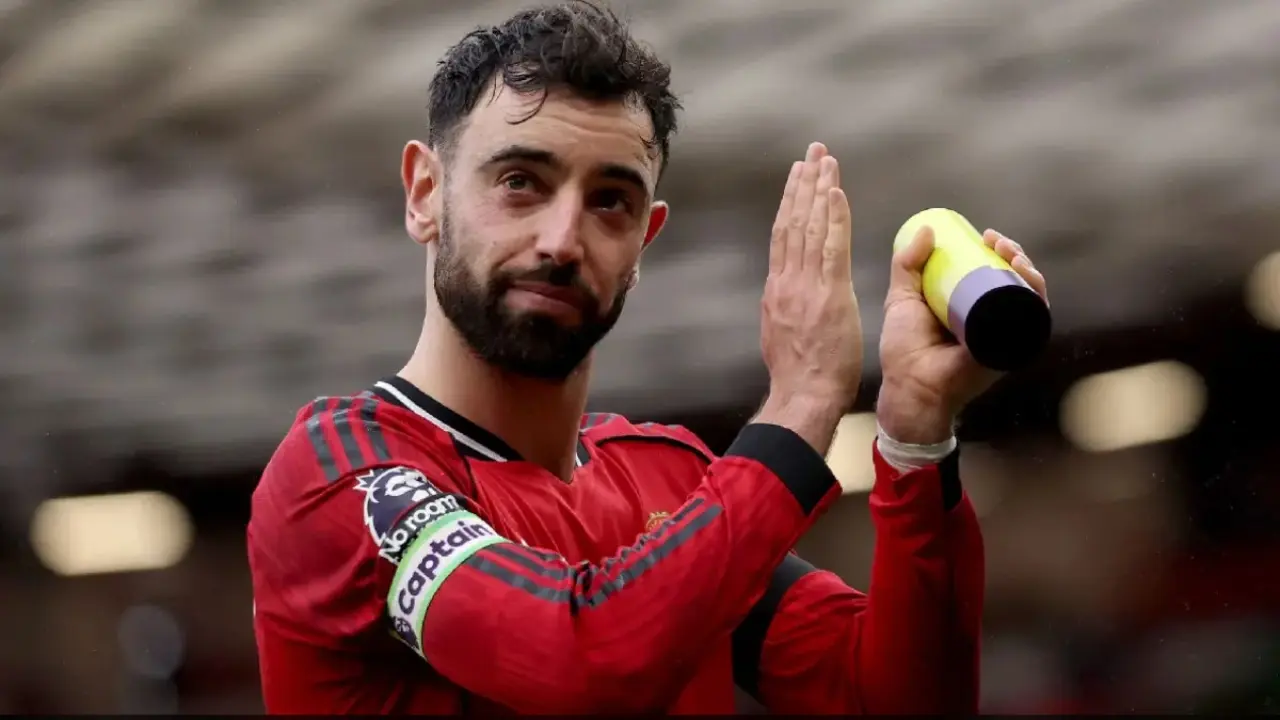 Manchester United Mulai Negosiasi Baru untuk Pertahankan Bruno ...